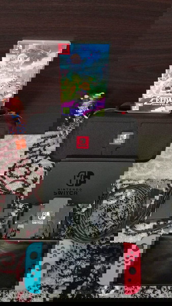 Nintendo Switch Standard v2 + The Legend… - € 237,00 - Vendora