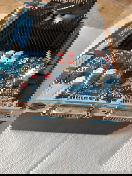 ГИГАБАЙТ GV-N95TOC-512H ГРАФИЧНА КАРТА - € 8,00 - Vendora.gr