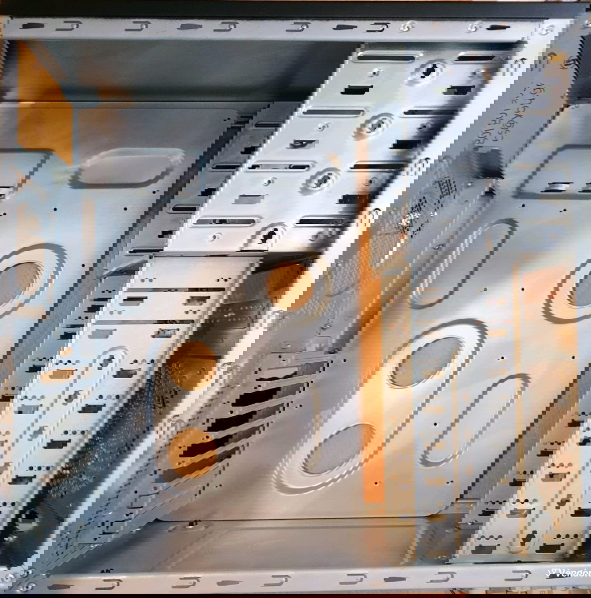 Asus TA-D11 Vento Series Black/Silver Midi… - € 18,00 - Vendora