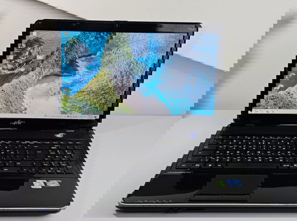 Fujitsu AH531 / i5-2450M / 8GB DDR3 /… - € 60,00 - Vendora.gr