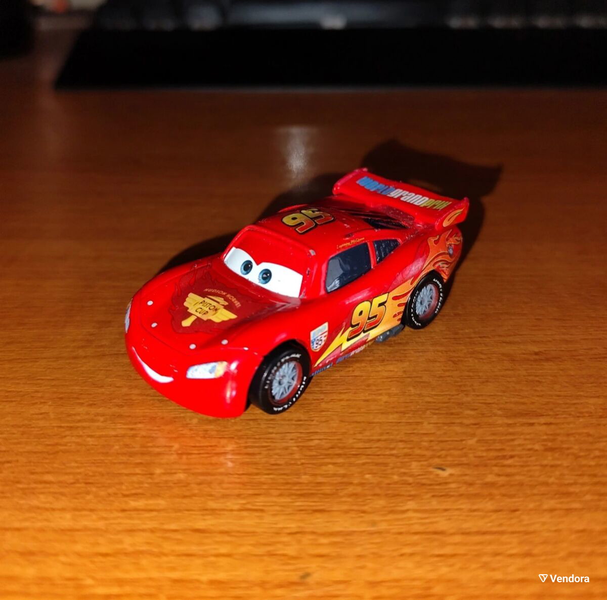 Αυτοκινητάκι Lightning McQueen WGP Cars 2… - € 5,00 - Vendora.gr
