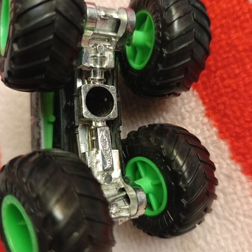 Hot Wheels Monster Trucks Humvee Crash… - € 29,00 - Vendora.gr