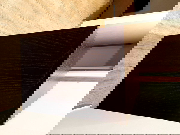 Πωλείται γραφείο (μασίφ ξύλο δρυς)… - € 310,00 - Vendora