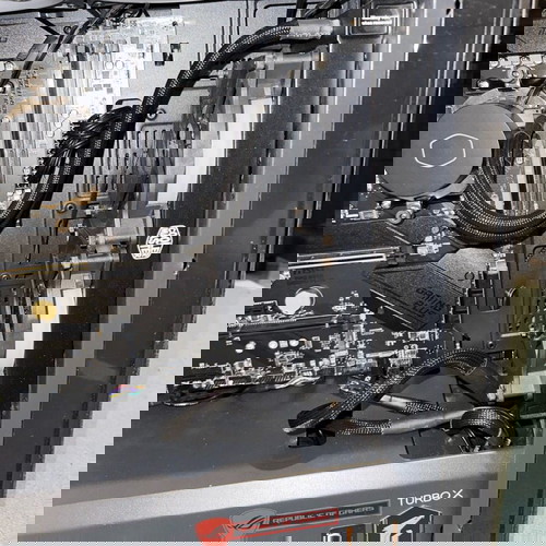 Turbo-X Erebus II Airflow Edition… - € 40,00 - Vendora.gr