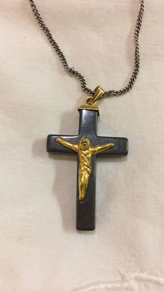 Σταυρος αιματιτης με επιχρυσο Χριστο. - € 15,00 - Vendora