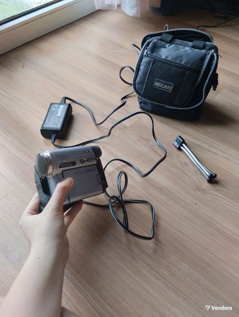 Sony Handycam DCR-TRV22E MiniDV… - € 60,00 - Vendora.gr