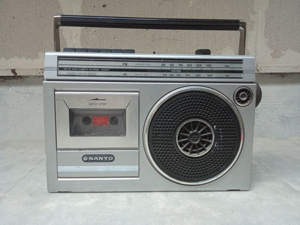 Πωλειται ΡΑΔΙΟΚΑΣΕΤΟΦΩΝΟ BOOMBOX SANYO M… - € 28,00 - Vendora
