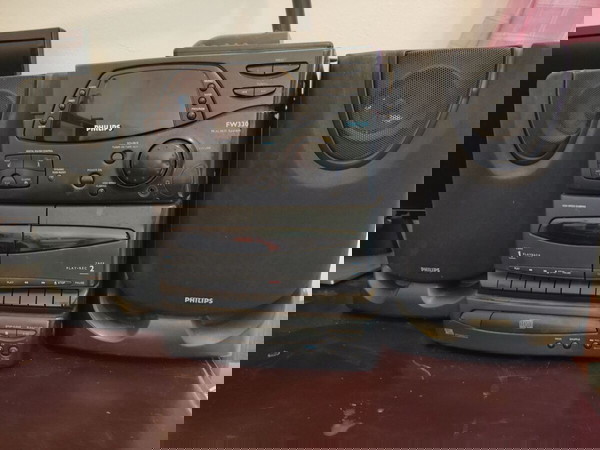 Στερεοφωνικό Compact Philips FW330 με… - € 18,00 - Vendora.gr