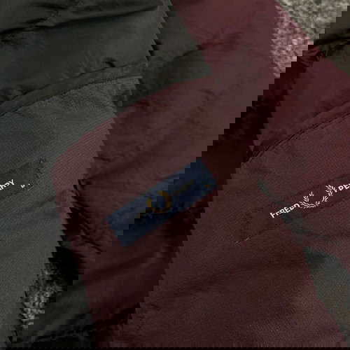 Fred Perry Insulated Puffer Jacket… - € 75,00 - Vendora.gr