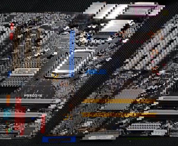 ASUS P5WD2-E Premium Motherboard Intel… - € 28,00 - Vendora.gr