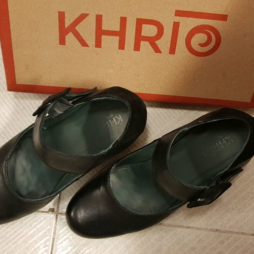Γόβες Khrio δερμάτινες μαύρες σαν… - € 40,00 - Vendora.gr