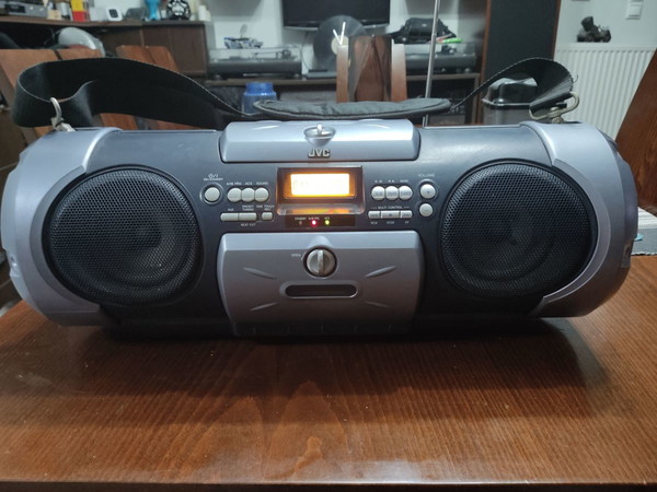 ΡΑΔΙΟΚΑΣΕΤΟΦΩΝΟ/CD - € 80,00 - Vendora