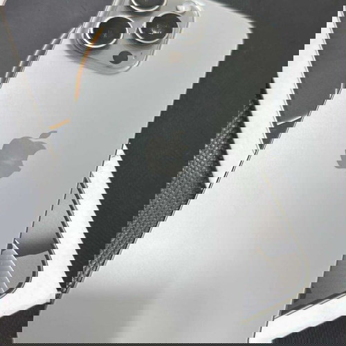 iPhone 16 Pro Max 256GB σαν καινούργιο,… - € 900,00 - Vendora.gr