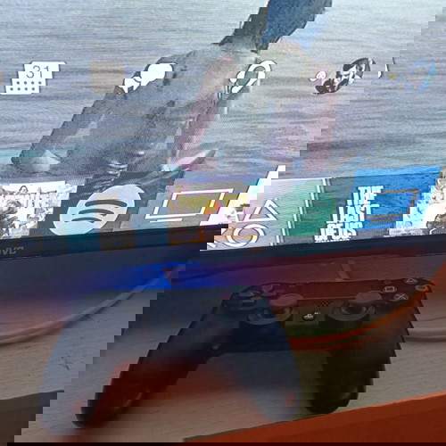 PlayStation 4 (PS4) μεταχειρισμένο με… - € 200,00 - Vendora.gr