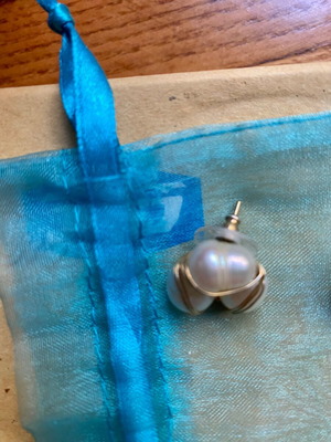 Χειροποίητα σκουλαρίκια με 3… - € 10,00 - Vendora.gr