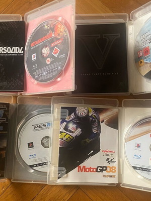 PS3 4 παιχνίδια μεταχειρισμένα, πακέτο… - € 30,00 - Vendora.gr