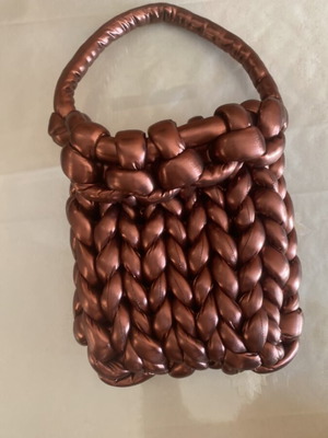 Χειροποίητη πλεκτή τσάντα χειρός… - € 40,00 - Vendora.gr