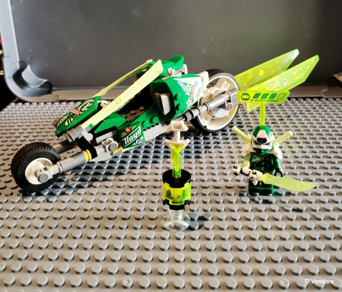 Lego Ninjago 71700 Lloyds Velocity racer… - € 15,00 - Vendora.gr