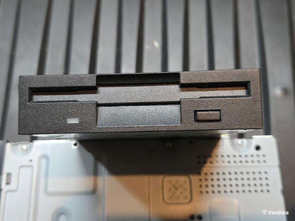 NEC FD1231H Εσωτερικό Floppy Disk Drive… - € 19,00 - Vendora.gr