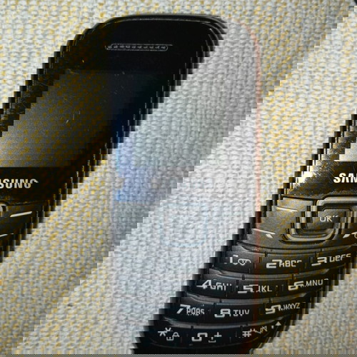 Κινητό τηλέφωνο Samsung Yateley gu46 6gg… - € 15,00 - Vendora.gr