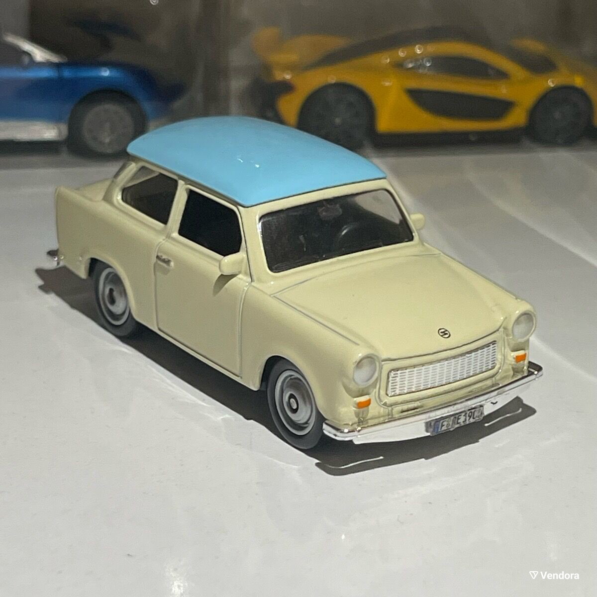 Custom Trabant 601 Scale Model - € 5,50 - Vendora.bg