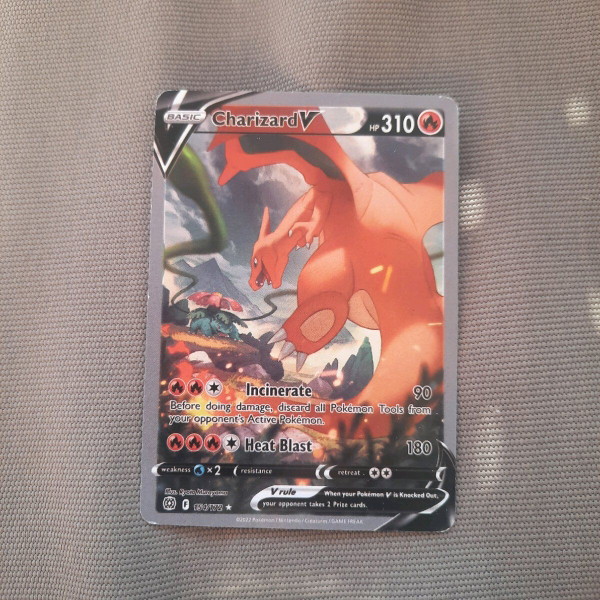 Charizard V Pokémon Cards - € 395,00 - Vendora