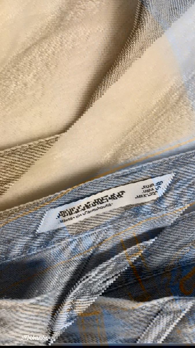 Mom jean (pull amd bear) - € 12,00 - Vendora