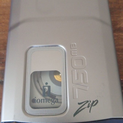 Zip drive Iomega 750MB σαν καινούργιο - € 120,00 - Vendora.gr