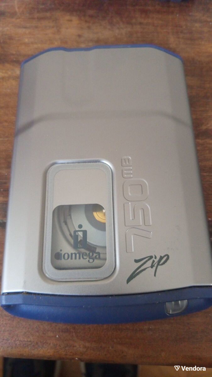 Zip drive Iomega 750MB σαν καινούργιο - € 120,00 - Vendora.gr