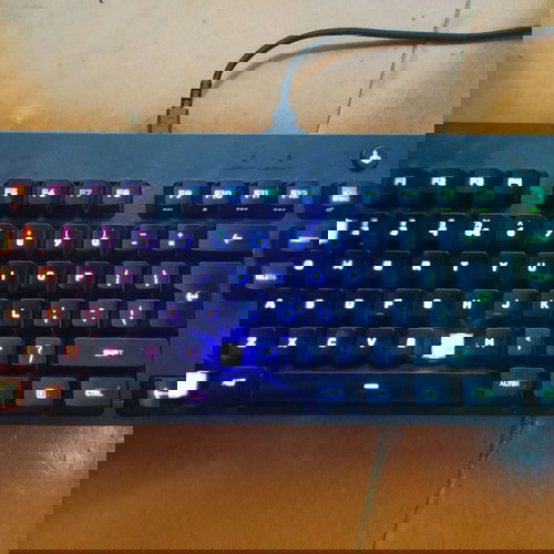 Logitech G Pro TKL πληκτρολόγιο… - € 29,50 - Vendora.gr