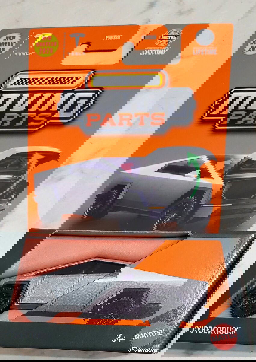 Matchbox Moving Parts Tesla Cybertruck… - € 9,99 - Vendora.bg