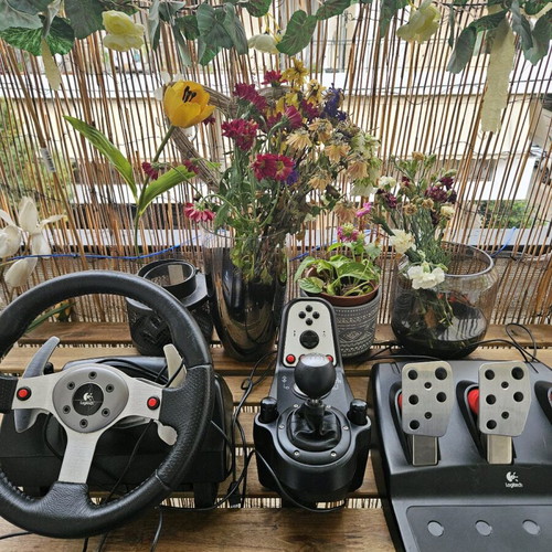 Logitech G25 Racing Wheel set σαν… - € 130,00 - Vendora.gr