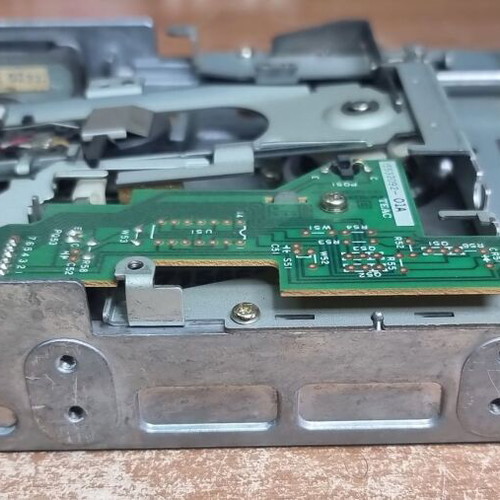 Floppy Drive Teak FD-55GFR 149U… - € 45,00 - Vendora.gr