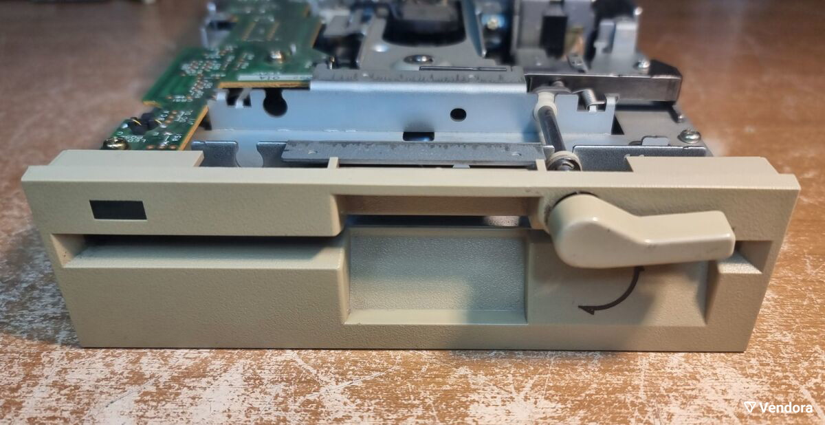Floppy Drive Teak FD-55GFR 149U… - € 45,00 - Vendora.gr