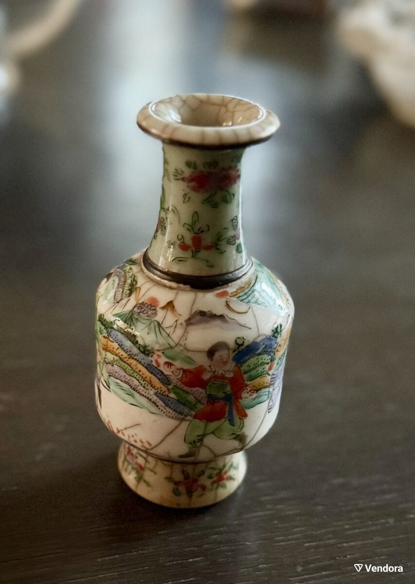 Κινεζικό βάζακι Kakiemon σαν καινούργιο… - € 100,00 - Vendora.gr