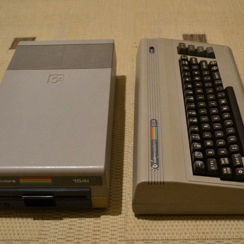 Commodore 64 και Commodore 1541 Floppy… - € 290,00 - Vendora.gr
