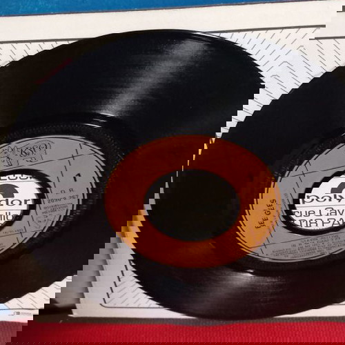 Βινύλιο Bee Gees Stayin' Alive σαν… - € 15,00 - Vendora.gr