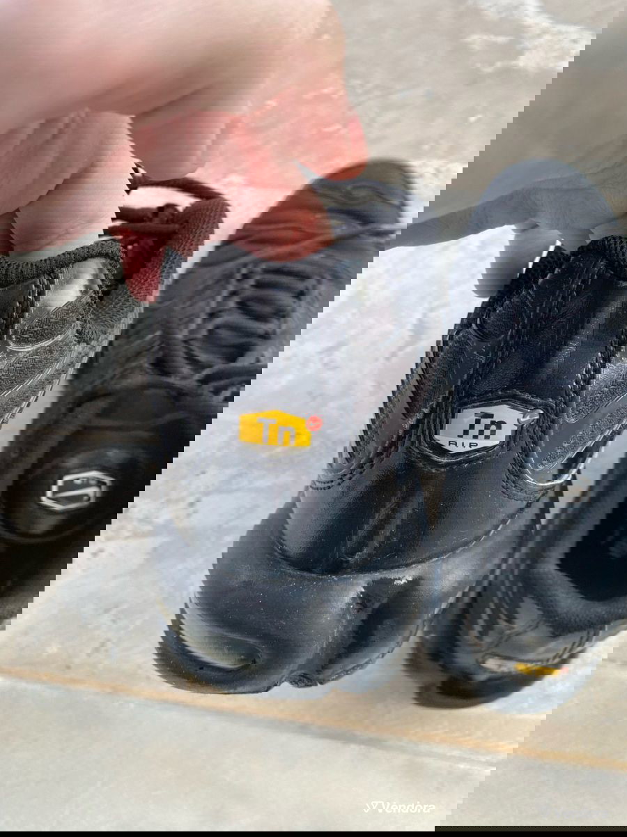 NIKE TN AIR MAX PLUS - € 76,00 - Vendora