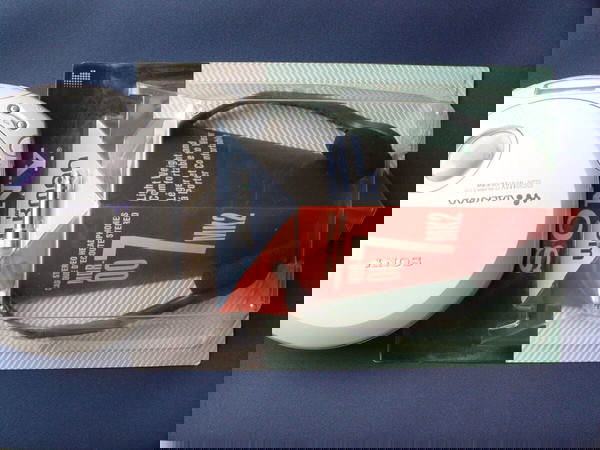 Sony DE351 Silver CD Walkman Portable CD… - € 80,00 - Vendora