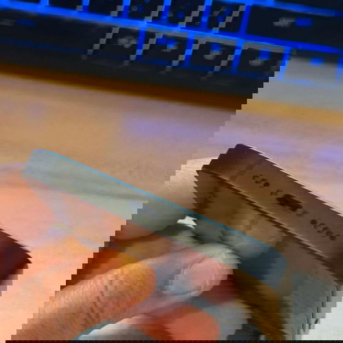 Apple iPhone 13 μεταχειρισμένο, μαύρο,… - € 300,00 - Vendora.gr