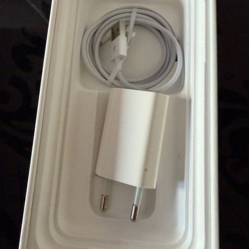 Iphone 11 128GB λευκό σαν καινούργιο με… - € 190,00 - Vendora.gr