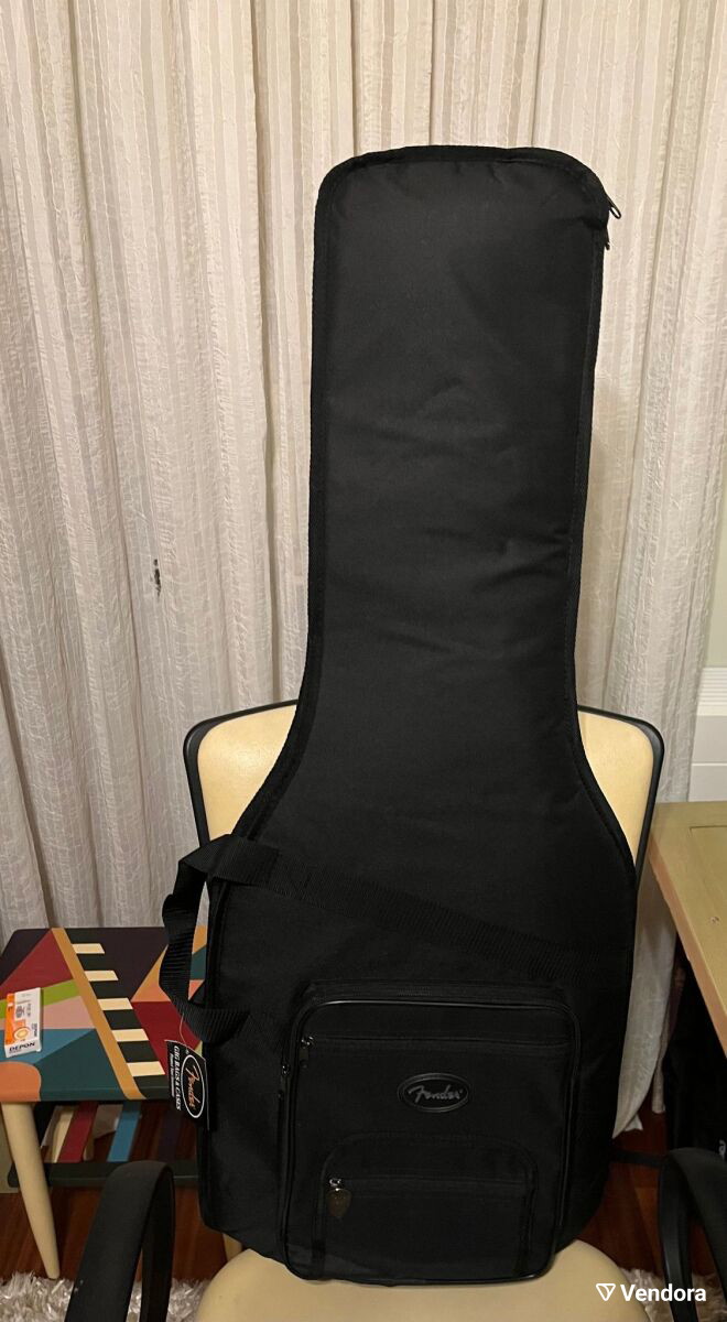 Fender Deluxe Gig Bag калъф за… - € 85,00 - Vendora.bg