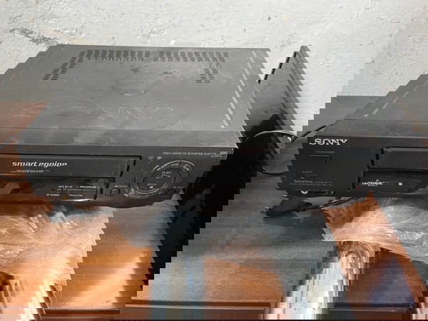 Video player VHS - € 50,00 - Vendora.gr