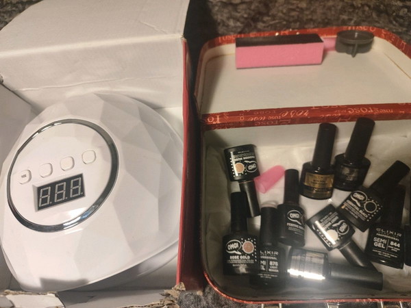 Σετ ΗΜΙΜΟΝΙΜΟ ΜΑΝΙΚΙΟΥΡ λάμπα uv lamp & 11… - € 50,00 - Vendora