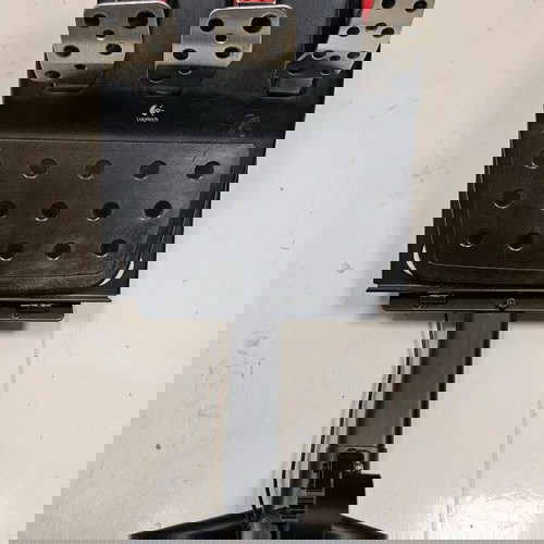 Τιμονιέρα Logitech G27 σαν καινούργιο,… - € 100,00 - Vendora.gr