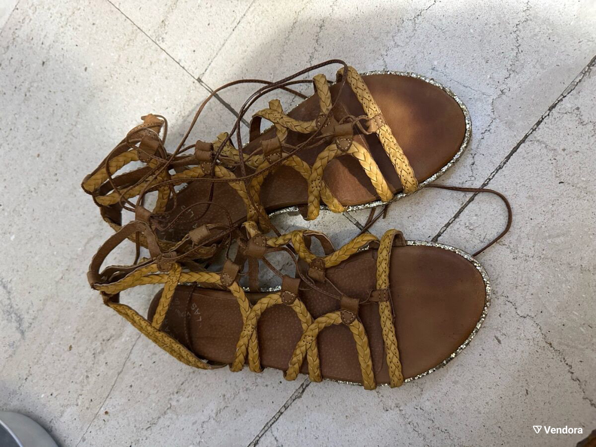 Πέδιλα Tsakiris Mallas νούμερο 40 με… - € 20,00 - Vendora.gr