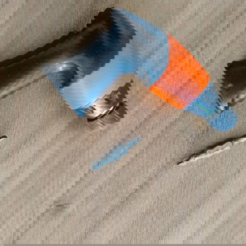 Κατσαβιδάκη καστάνια σαν καινούργιο με 2… - € 2,00 - Vendora.gr