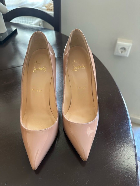 LOUBOUTIN “SO KATE” NUDE COLOR - € 300,00 - Vendora.gr
