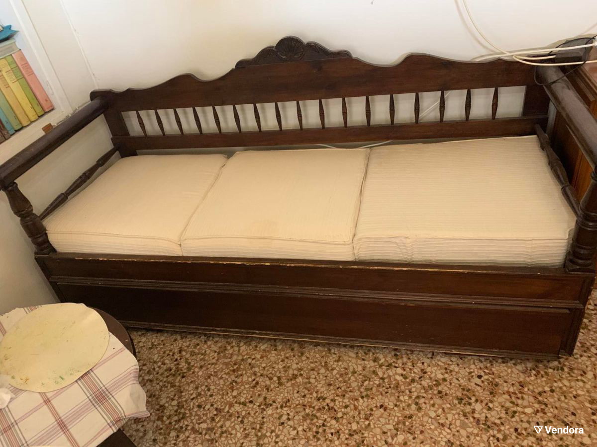 ΠΑΡΑΔΟΣΙΑΚΑ ΕΠΙΠΛΑ - € 2.090,00 - Vendora.gr