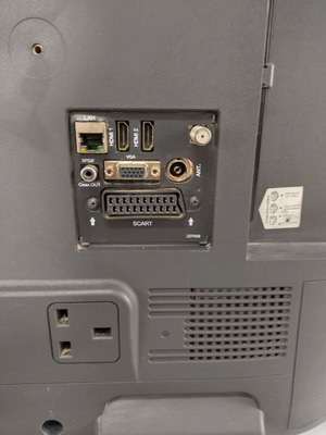 Τηλεόραση Hitachi 32HXC41 32" HD LED… - € 60,00 - Vendora.gr